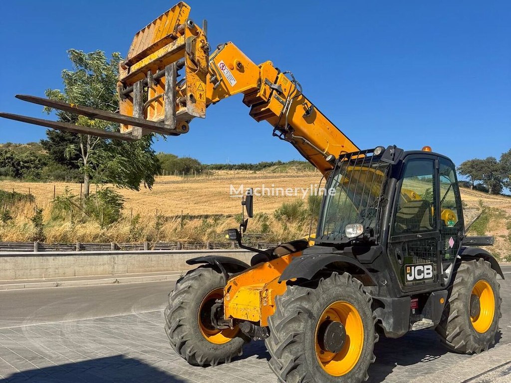 JCB 535-95 teleskopski utovarivač