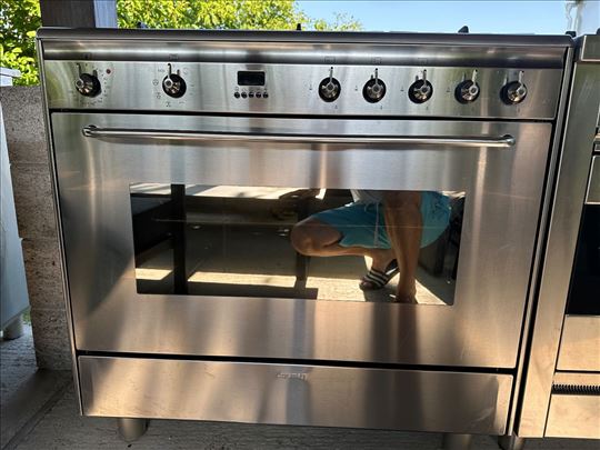 Smeg profesionalni sporet na plin sa 5 gorionika