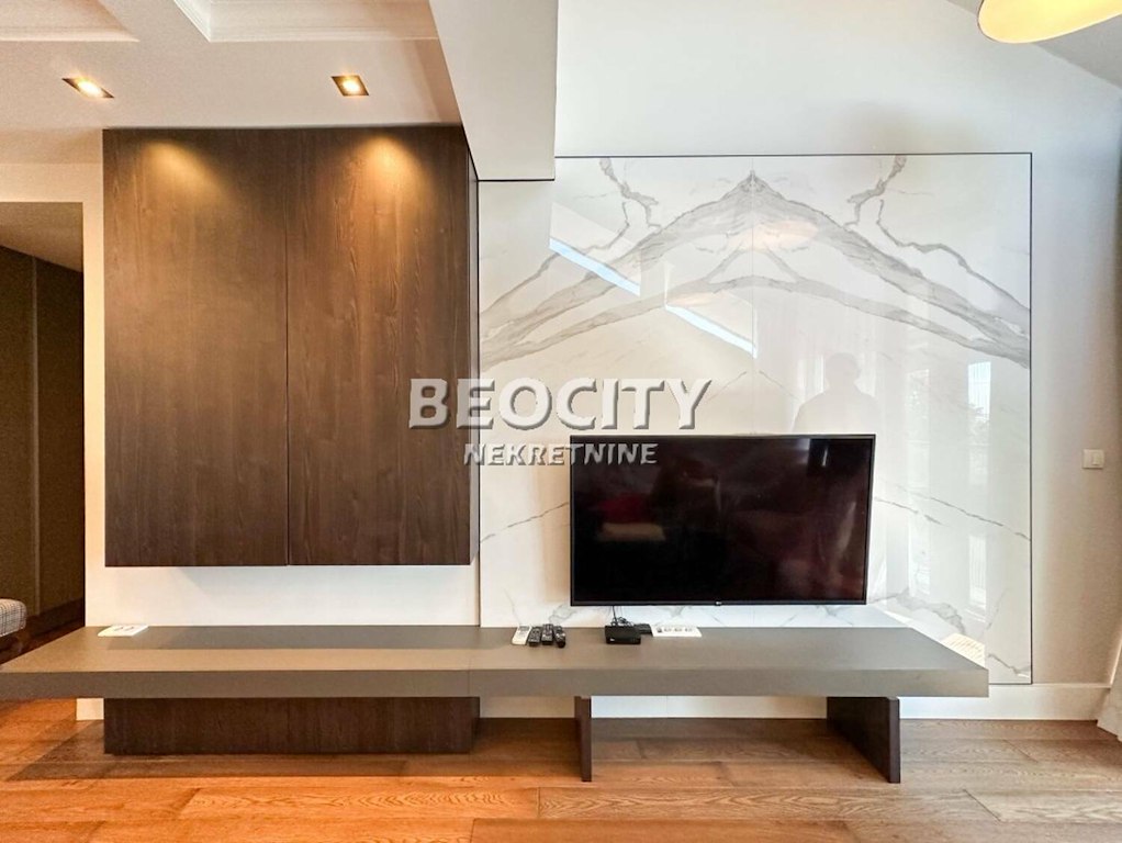 Vračar, Crveni krst, , 3.0, 80m2, 1300EUR
