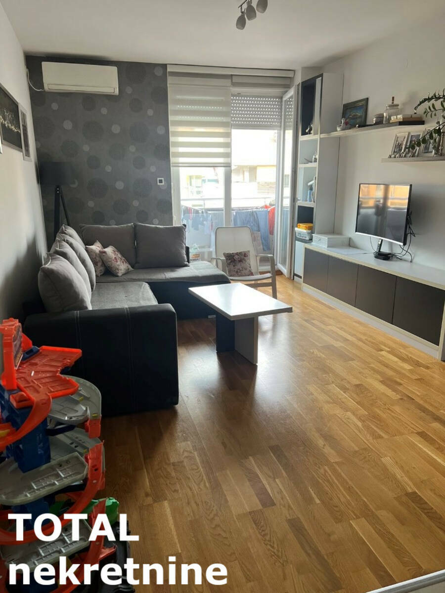 Dvosoban stan NOVI SAD, 169950€