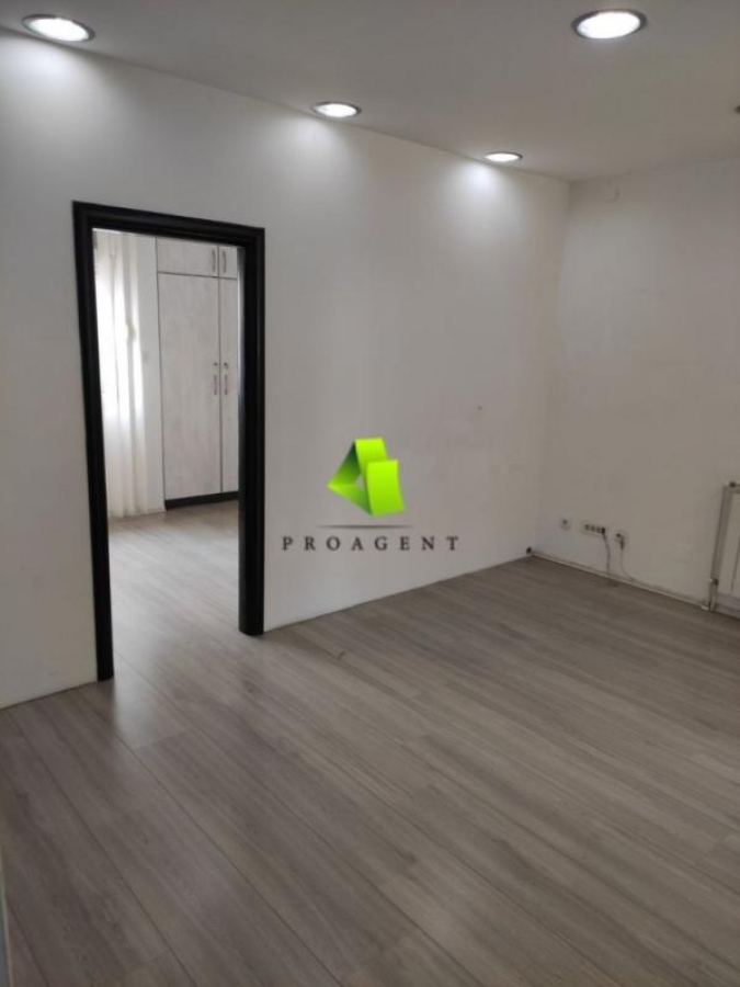 Poslovni prostor u pešačkoj zoni ID#7065