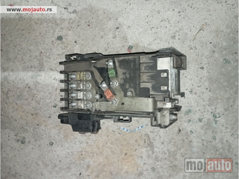 Modul osiguraca pametna klema za Peugeot 3008