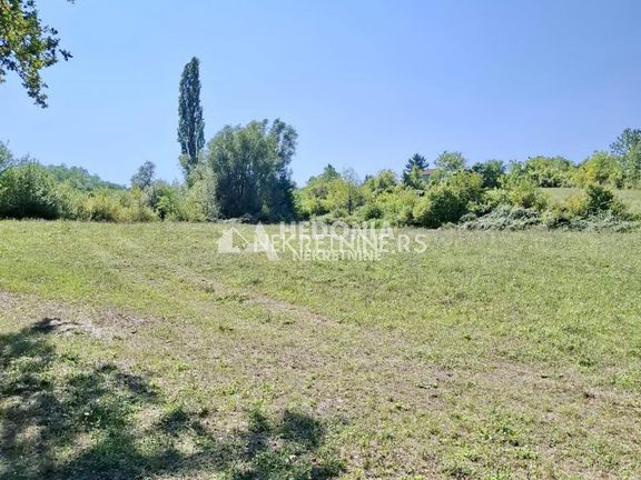 Banja Vrujci, plac 155 ari, uknjižen ID#10188