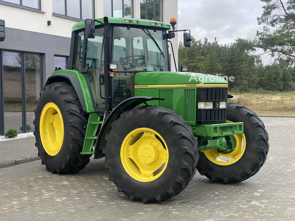 John Deere 6900 traktor točkaš