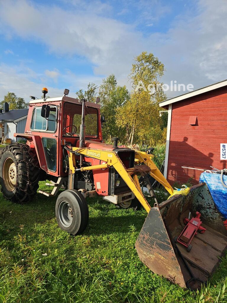 Massey Ferguson 575 traktor točkaš