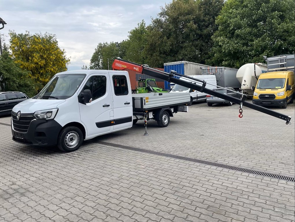 Renault Master Doka - Flatbed truck + crane kamion s ravnom platformom < 3.5t