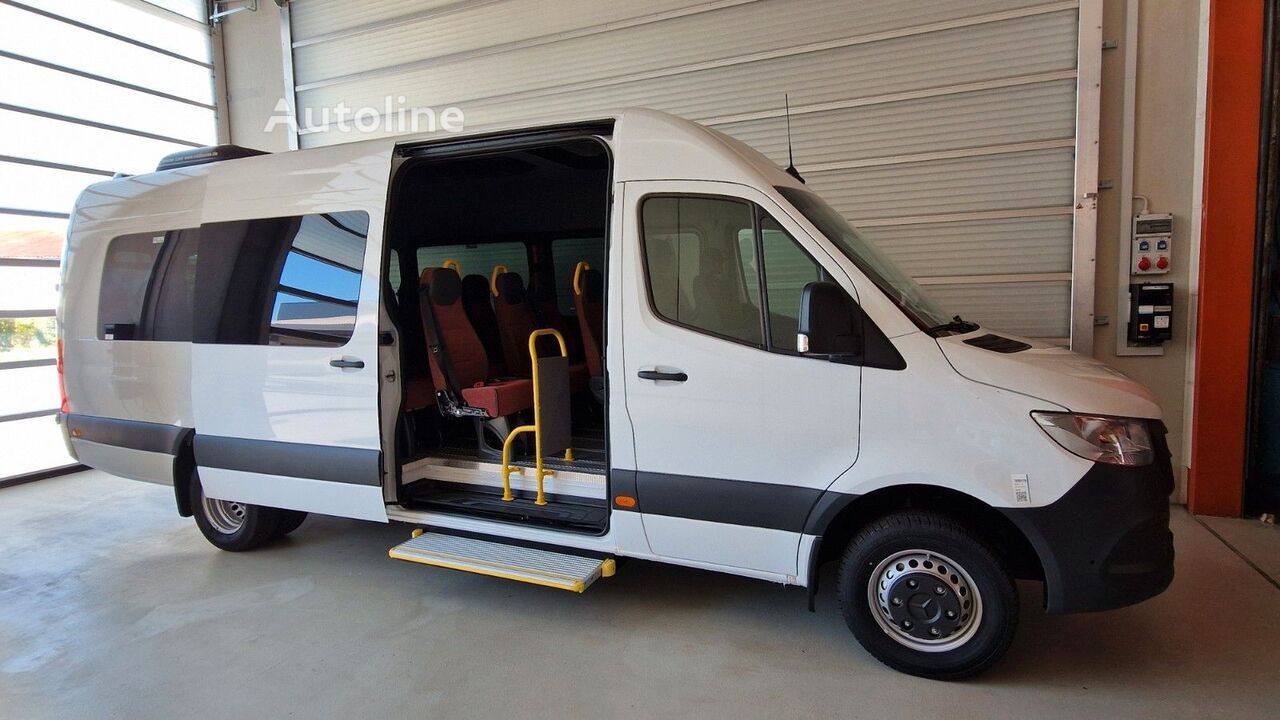Novi Mercedes-Benz Sprinter Lord Light putnički minibus