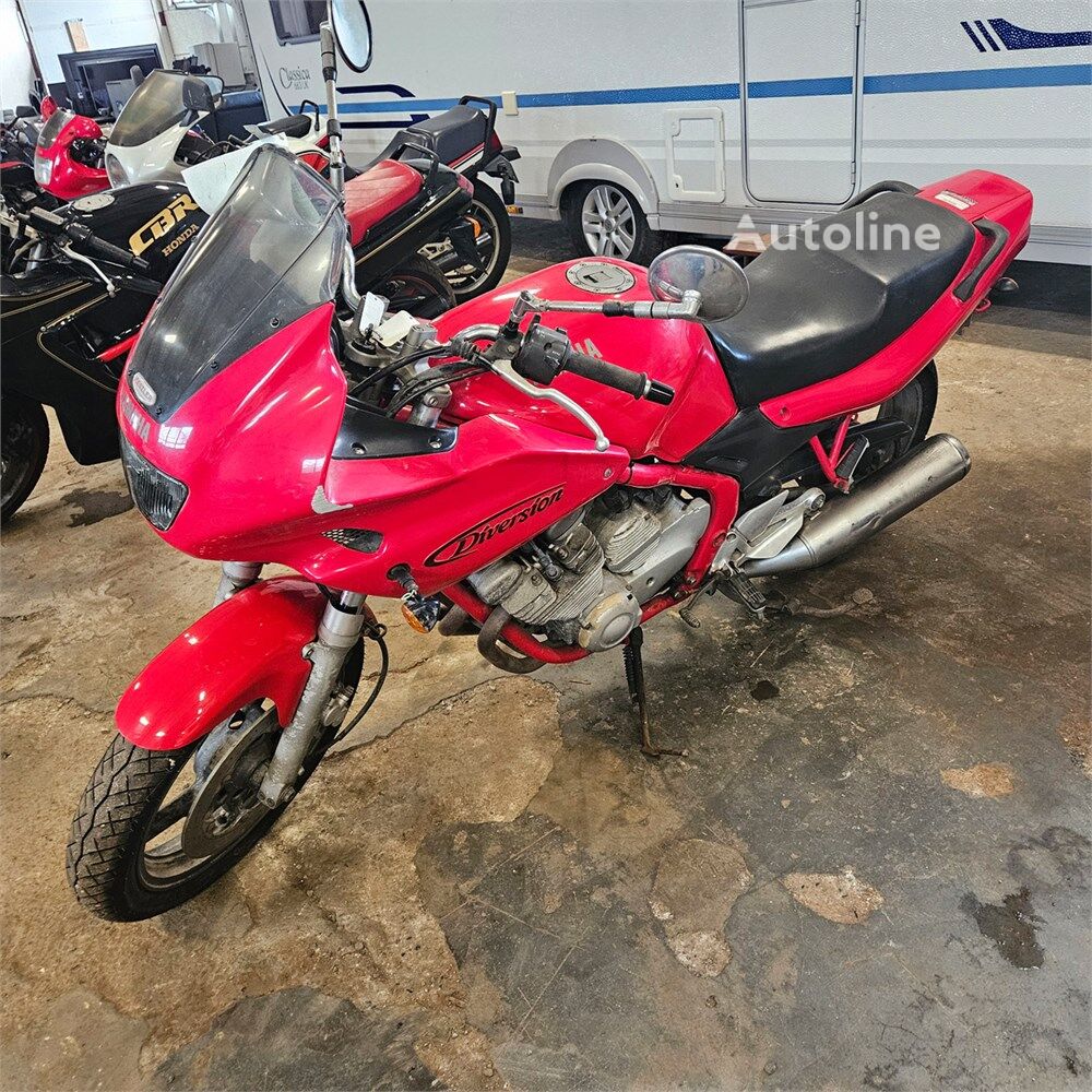 Prodaje se Yamaha XJ600 Diversion motocikl na aukciji