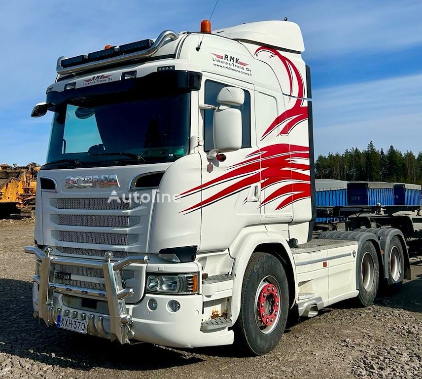 Scania R580 6x4 HCT varustuksella ja hydrauliikalla tegljač