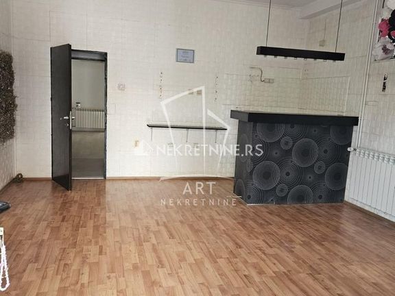 Magacin Mirijevo, 75m2 sa parking mestom ID#1028811