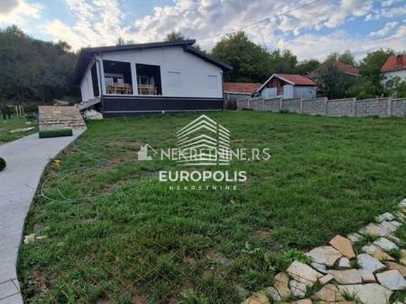 Odlična kuća, 4.0, 9 ari plac ID#8338