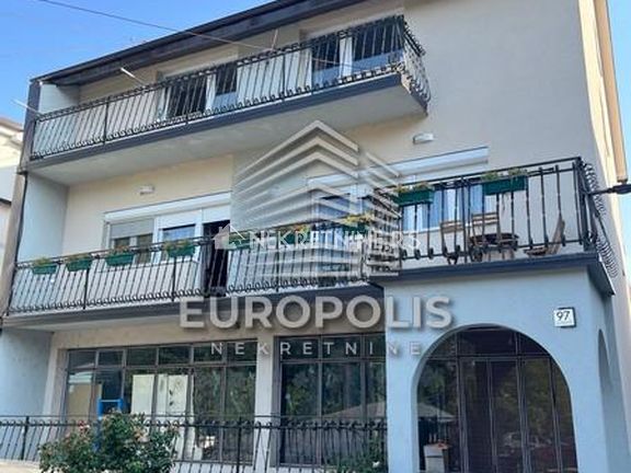 Na prodaju kuća u Novim Banovcima ID#8301