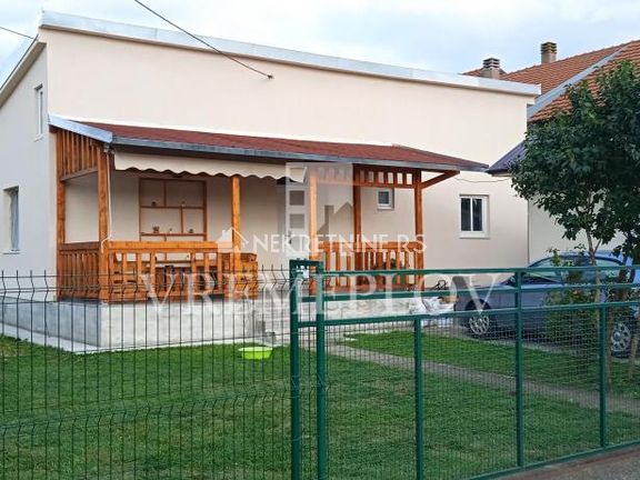 Kuća Borča Uknjiženo ID#2303