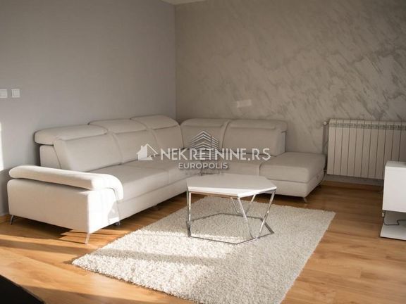 Hitna prodaja, kuća na Ledinama, Novi Beograd ID#7936