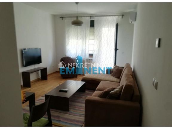 Vračar, Crveni krst, Gajeva, 2.0, 45m2, 620 EUR