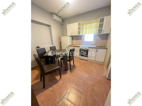 Izdaje se nova garsonjera 22m² sa dvorištem u Zemunu ID#1391