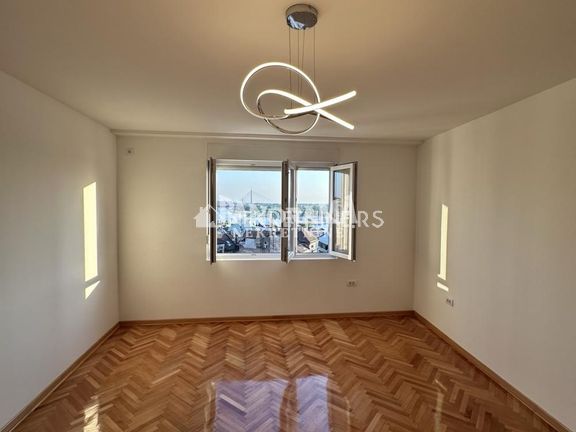 Zeleni Venac-Pop Lukina,1.0,35m2,uknjižen ID#3247