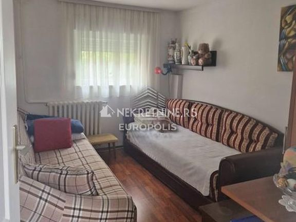 Ismeta Mujezinovića, Bežanijska kosa, Novi Beograd ID#7603