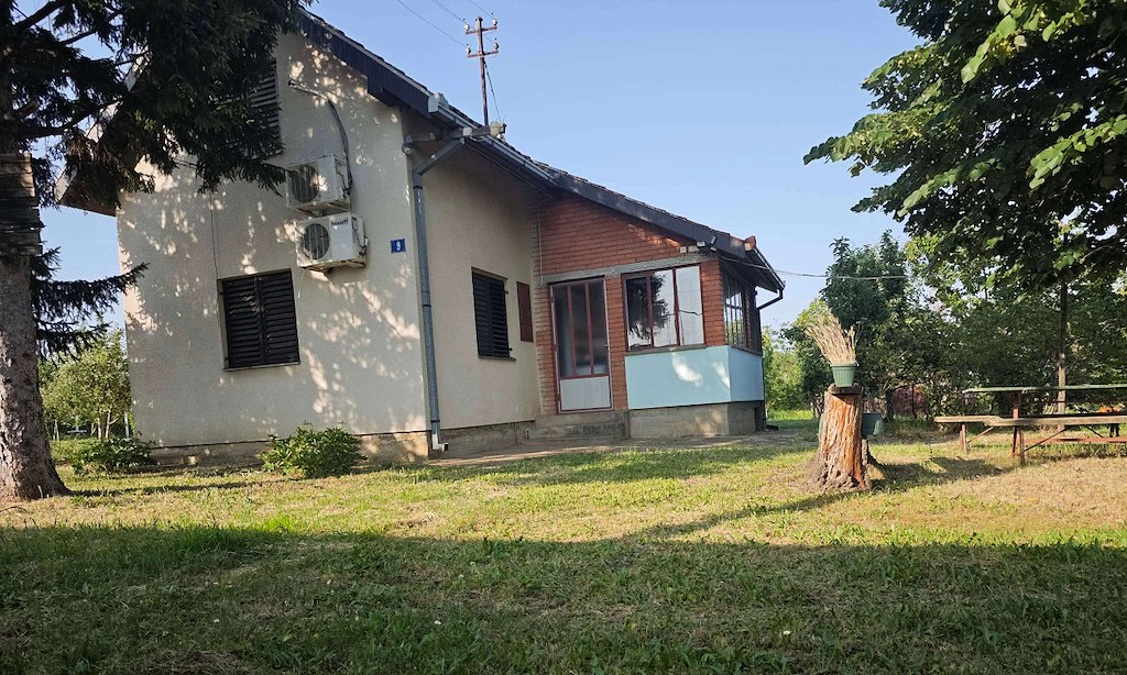 Vikendica sa pogledom na Srem,Irig-Krusedol
Vikendica sa pogledom na Srem,Irig-Krusedol