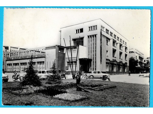 Bor 3