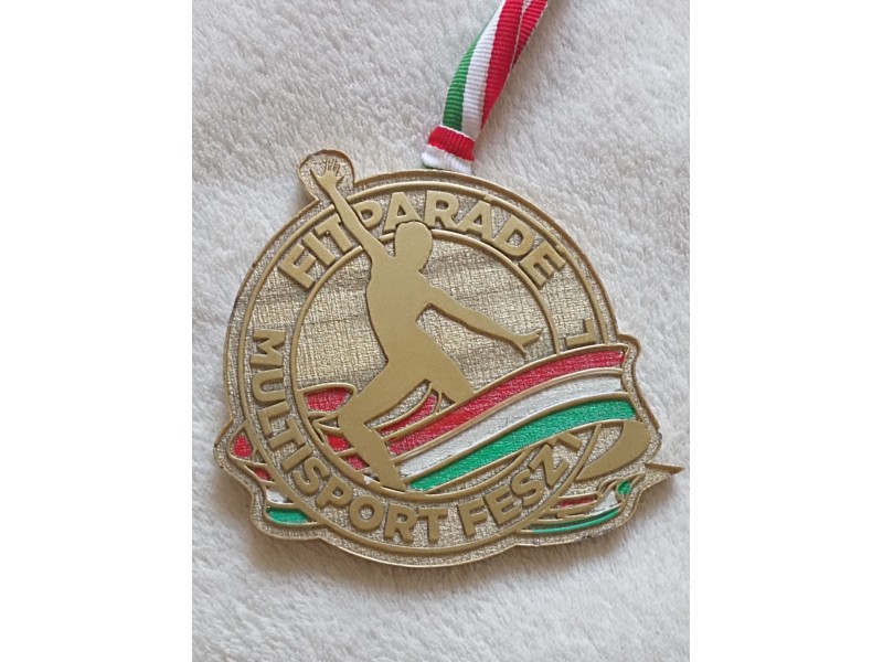 Fitparada Madjarska multi sport medalja