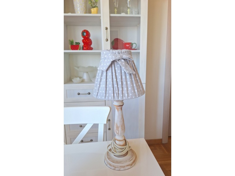 Lampa rusticna