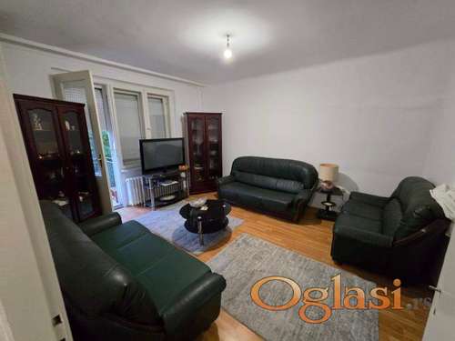 Novi Sad - Centar (Spens) - Maksima Gorkog - trosoban stan - 600 eura