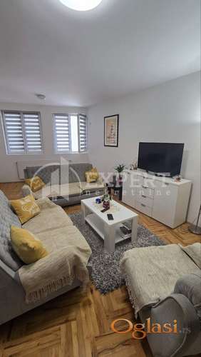 Izdaje se neuseljavana garsonjera u centru, 30m2