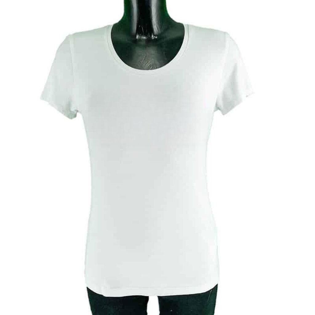 Majica guess, vel. M marka: guess veličina: m materijal: pamuk