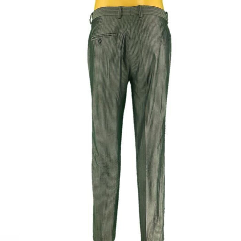 Pantalone paoloni, vel. M/50, runska vuna, svila marka: paoloni