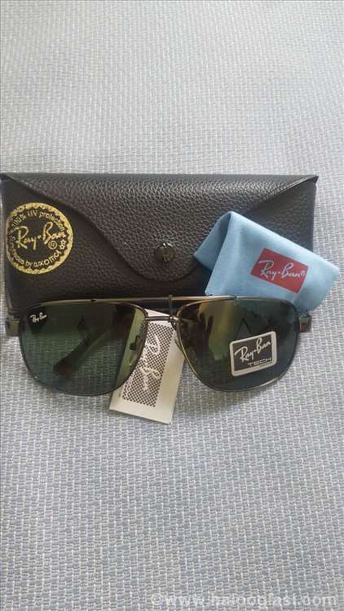 Ray Ban Sunčane Naočare Zeleno Staklo i Crn Ram Model 6519 Model 6519