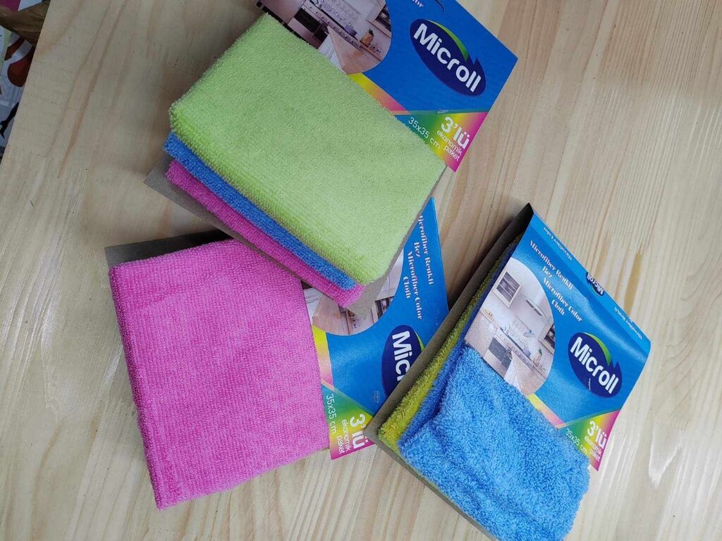 Mikrofiber krpe pakovanje odn tri komada 35*35 Cena 500 din. Le