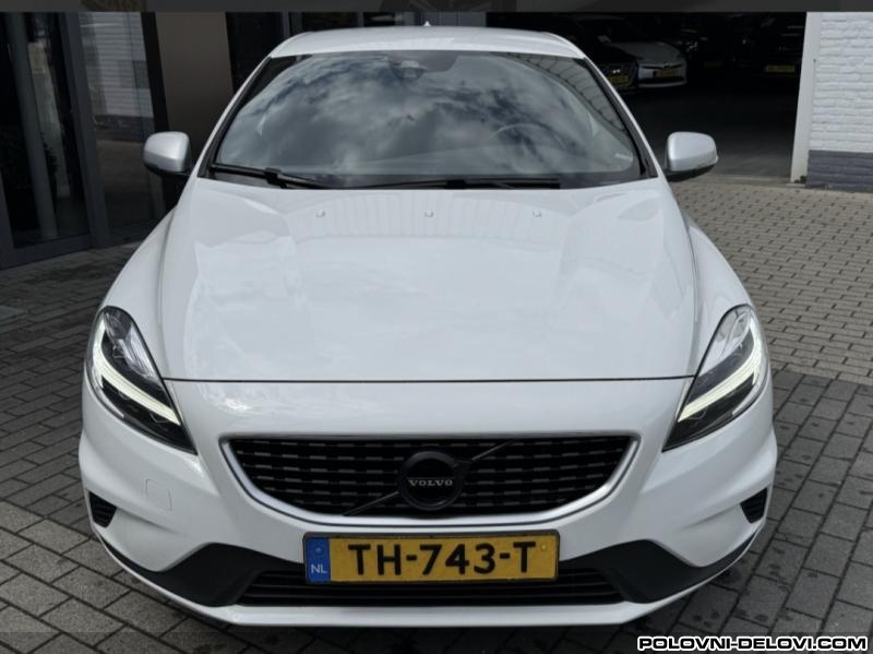 Volvo V40 2.0 Dizel Kompletan Auto U Delovima
