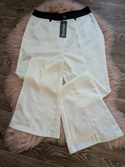 Nove Boohoo svecane pantalone