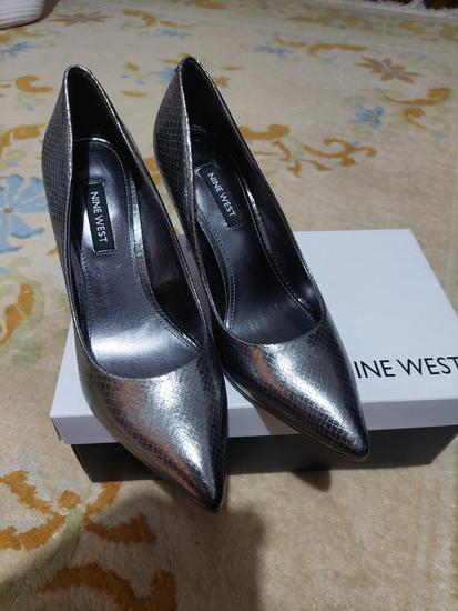 Salonke Nine West nove