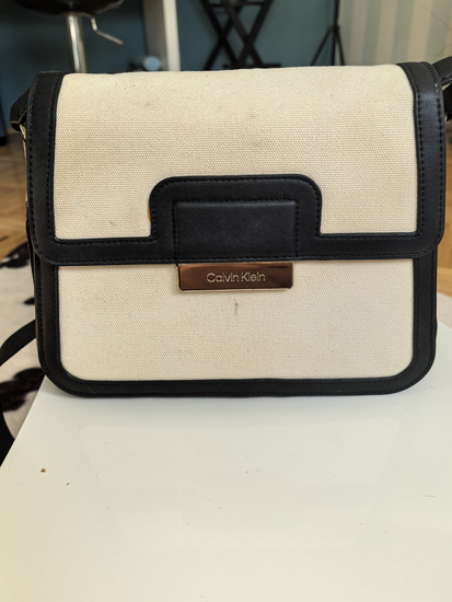 Calvin Klein tasna