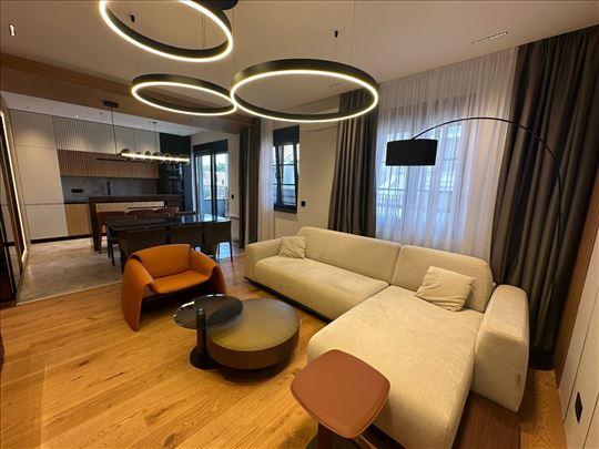 Nov, savremen - terasa 100m2