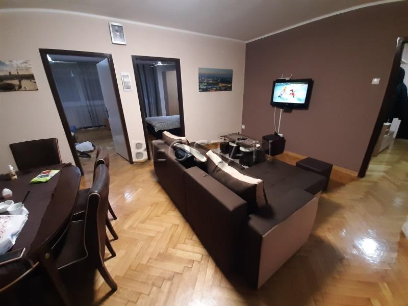 Novi Beograd - Blok 21 #64266 800 €