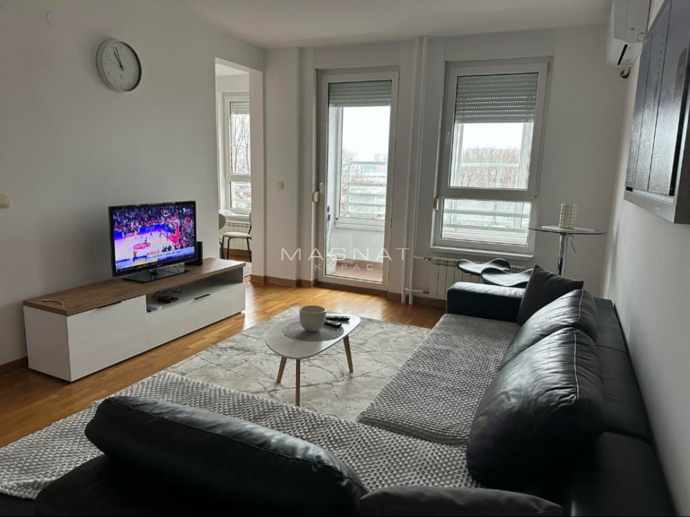 Belvil - luksuzno opremljen stan ID#5280 700 €
