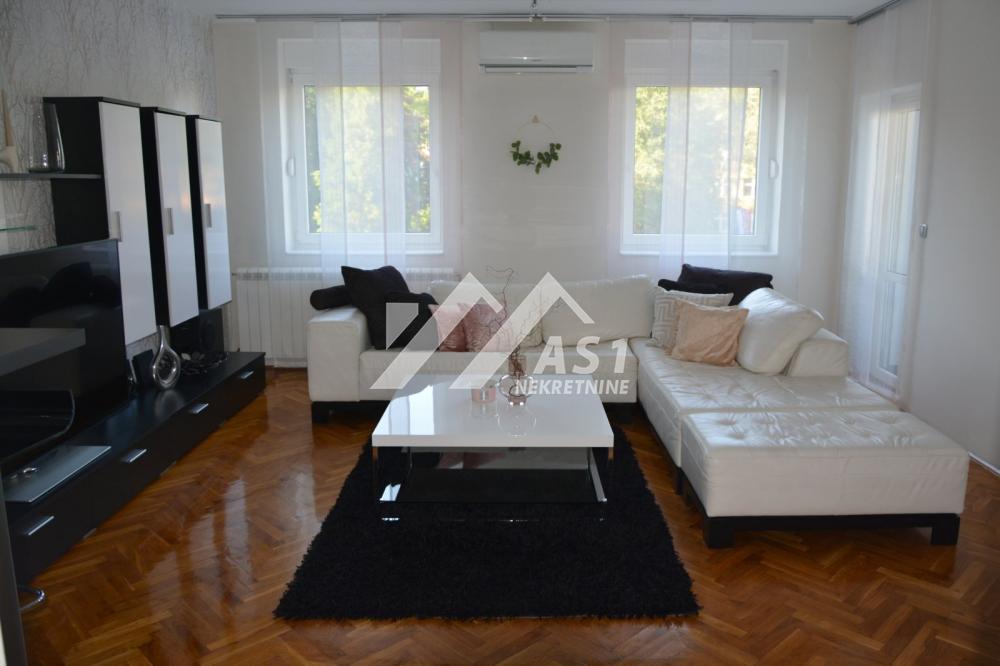 IZDAJE SE STAN NA GRBAVICI ID#3634 600 €