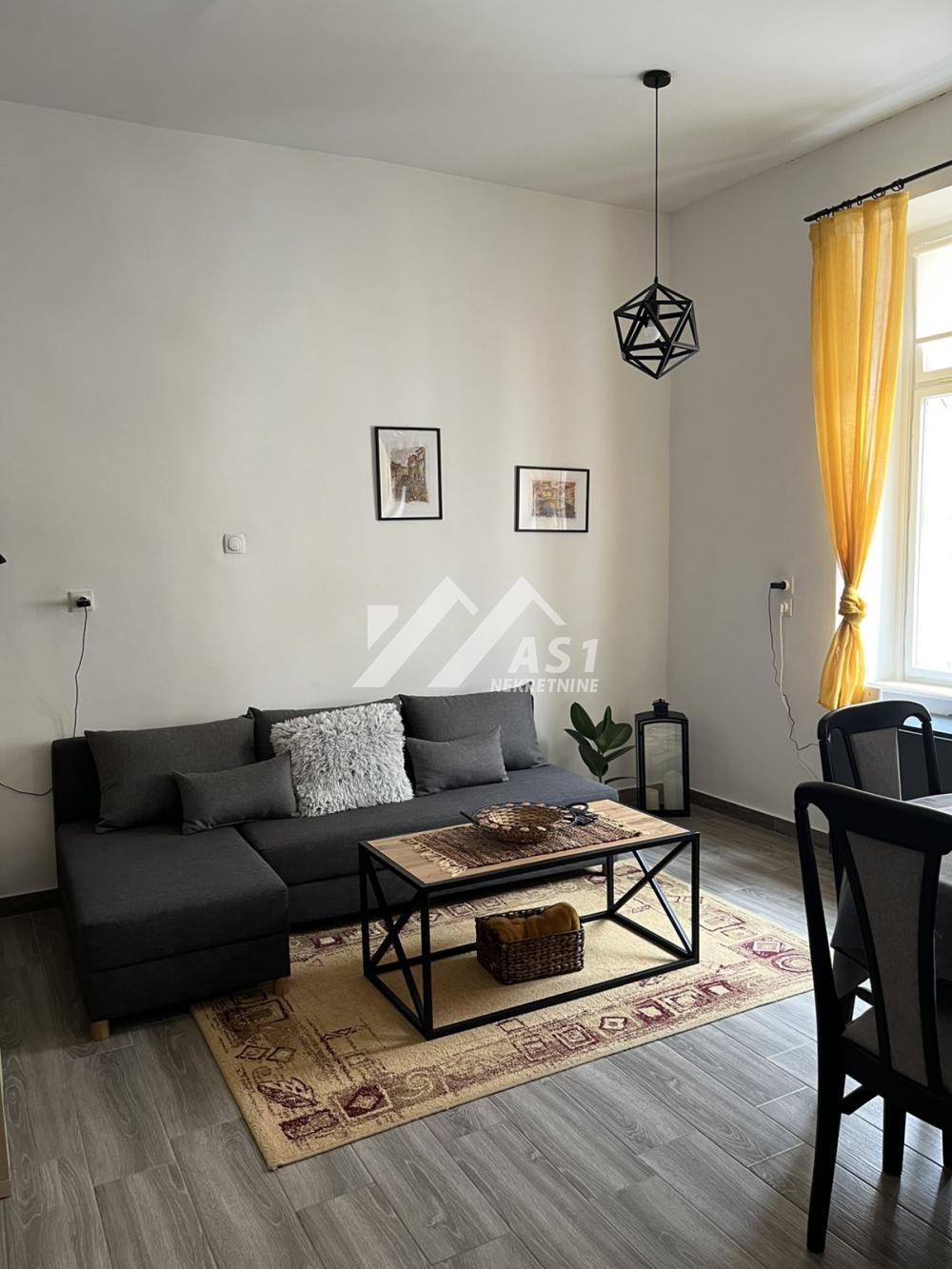 IZDAJE SE SALONSKI STAN U GRADICU ID#3642 400 €