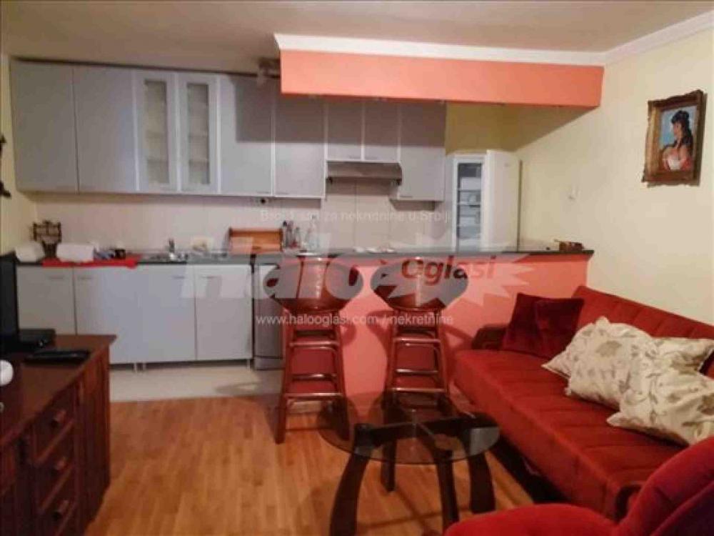 Dvosoban stan kod Vuka u prizemlju zgrade ID#711934 500 €