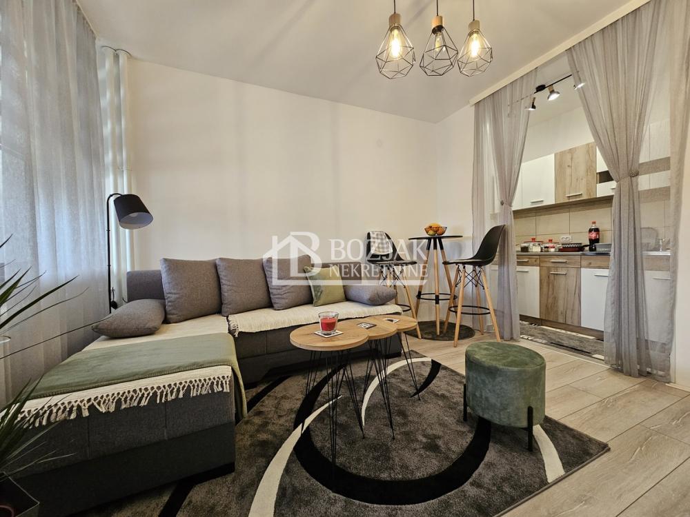Nameštena garsonjera na Bagljašu ID#2437 220 €