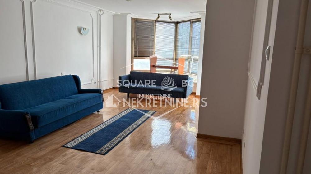 Cvetni Trg, 3.0 komforan namešten ID#4411 990 €