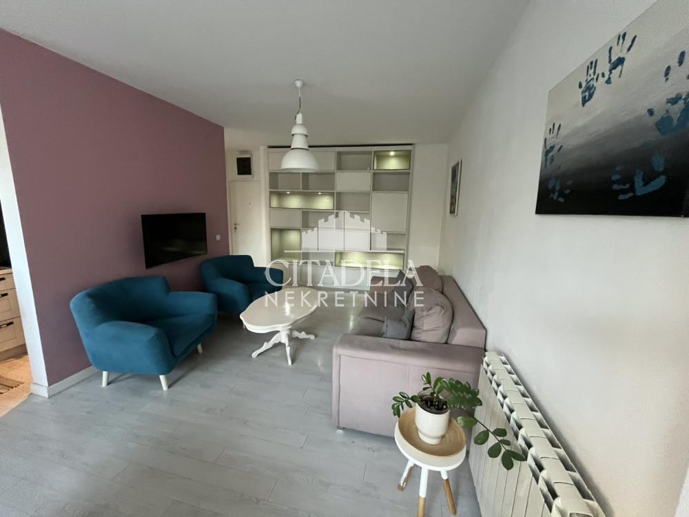 Crveni krst - Vidovdanska ID#2118 700 €