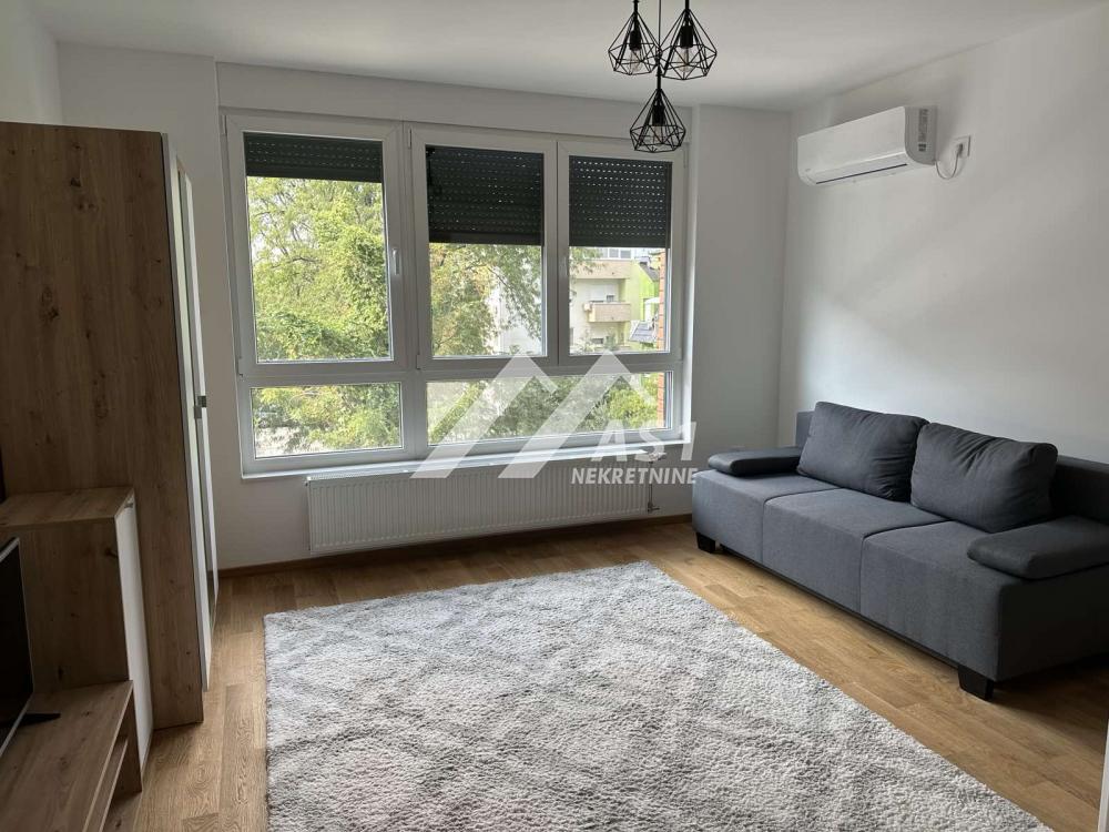 Izdajem LUX garsonjeru na Telepu !!! Novogradnja ID#3581 300 €