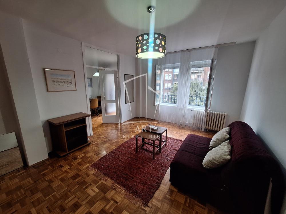 Vračar, odlična lokacija 1.5 stana ID#12181 500 €