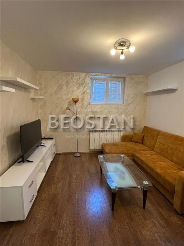 Zemun - Gornji grad - #64070 450 €