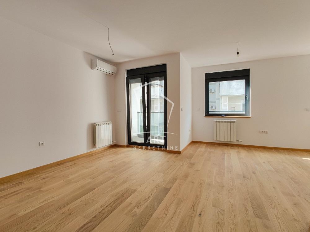 Izuzetan 3s, nvg, garaža ID#12247 295.000 €