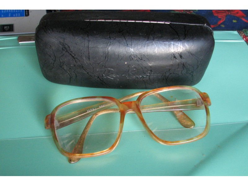 = Naočare sa Ray - Ban kutijom